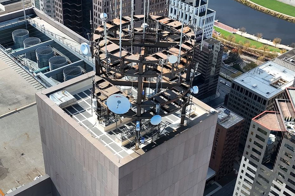 Rhodes State Office Tower - Phinney Industrial Roofing